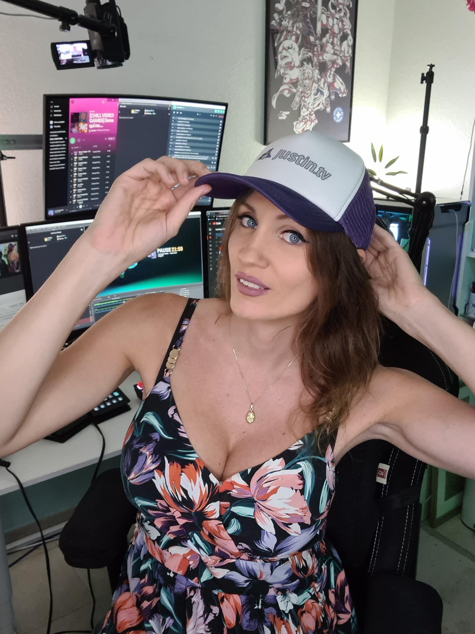 DamDam : biographie de la streameuse de jeux vidéo (Twitch) - Nozieres